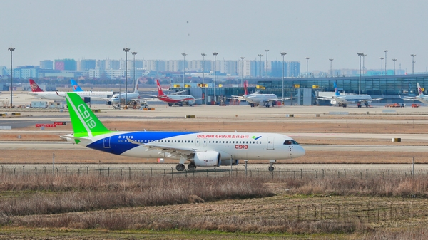 C919大型客机106架机转场东营试飞-中国民航网